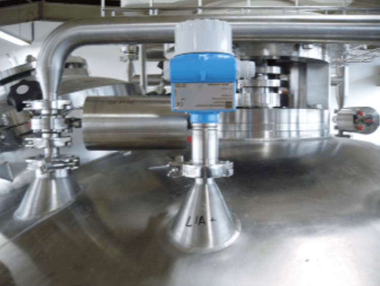 Sensore di livello capacitivo: funzionamento e vantaggi